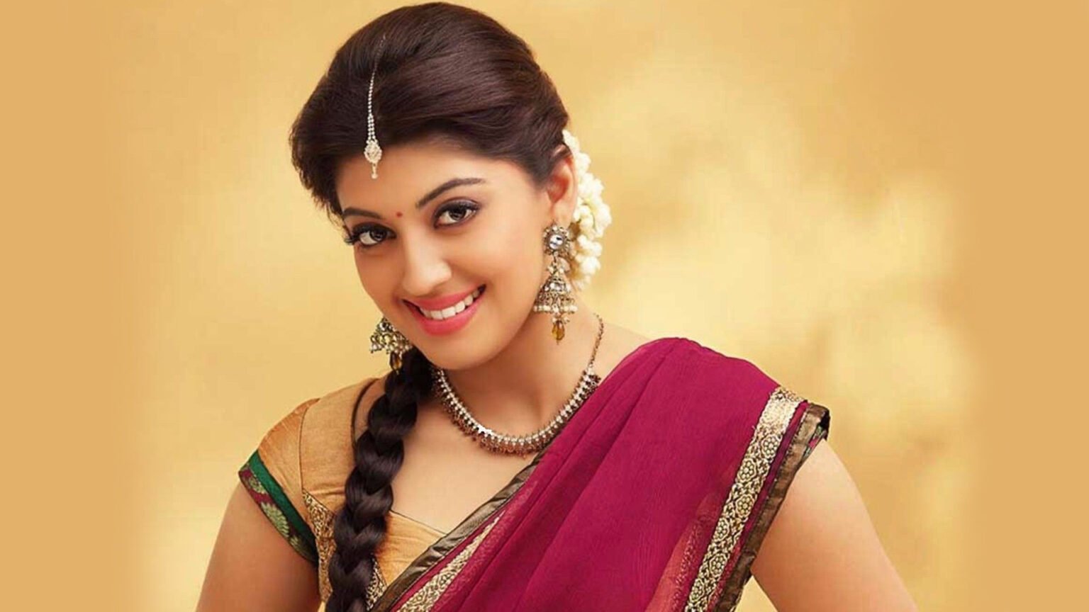 Pranitha Subhash Husband, Weight, Age, Affairs, Biography & More ...