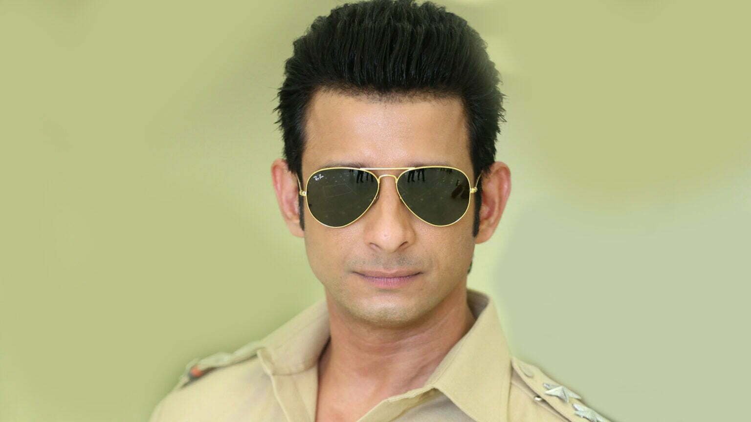 Sharman Joshi Age, Height, Weight, Wife, Affairs & More - StarsUnfolded