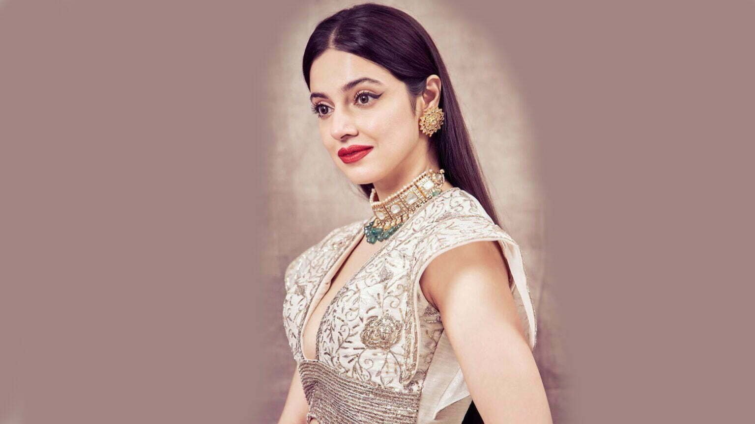 Divya Khosla Kumar Husband, Age, Boyfriend, Children, Family, Biography ...
