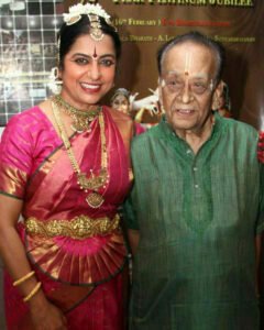 Suhasini Maniratnam Age, Height, Weight, Boyfriend, Family, Biography ...