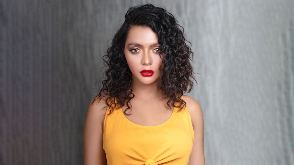 Ruhi Singh Height, Weight, Age, Affairs & More - StarsUnfolded