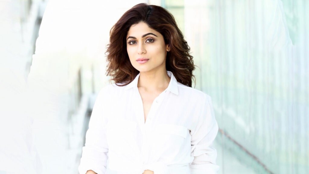 Shamita Shetty Height, Weight, Age, Biography, Affairs & More ...